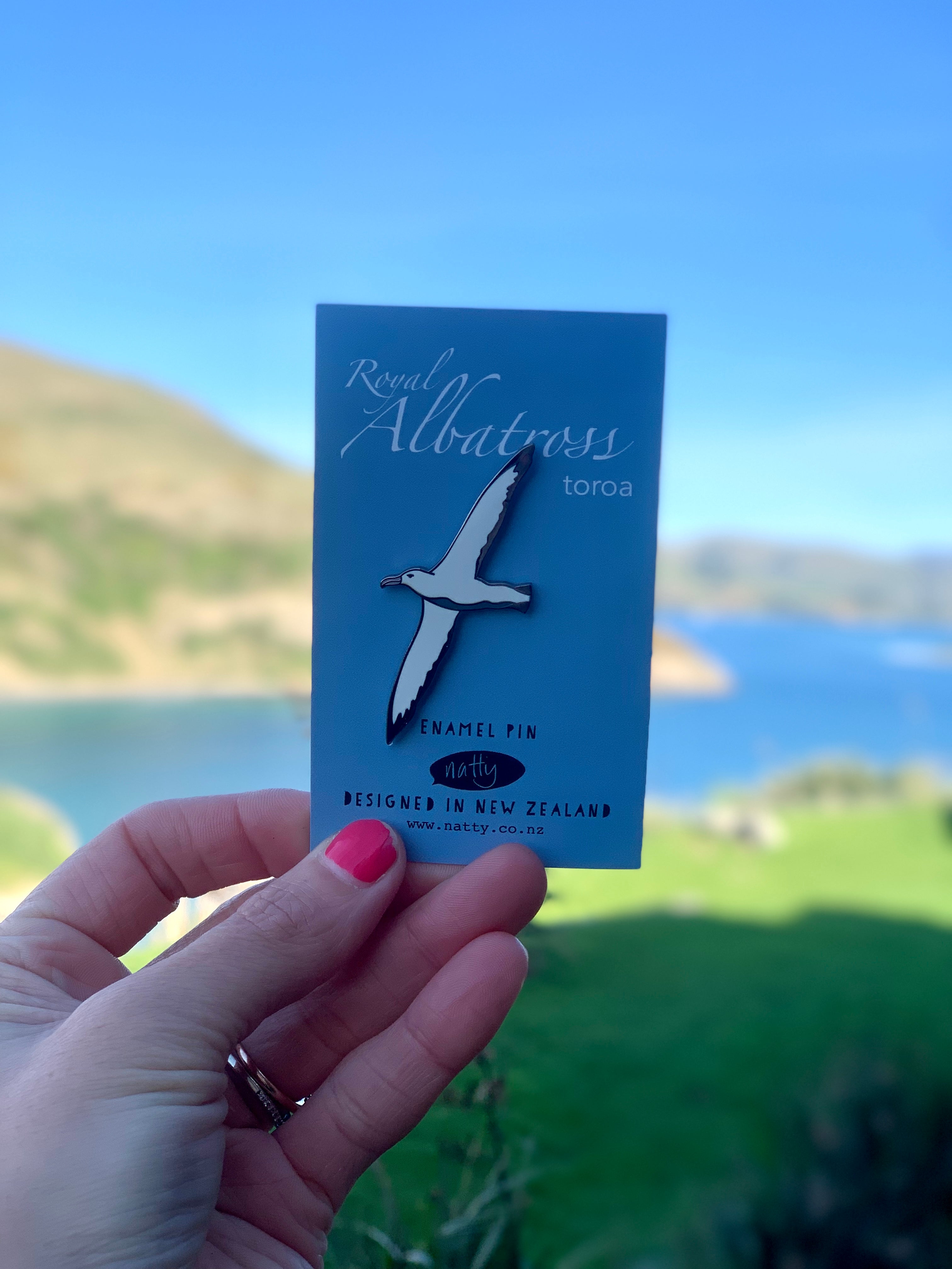 Natty Royal Albatross Enamel Pin – The Royal Albatross Centre